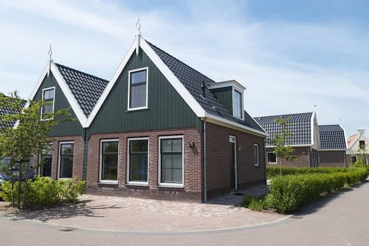 Munt Geschakeld 6 | Europarcs Poort Van Amsterdam - Volendam