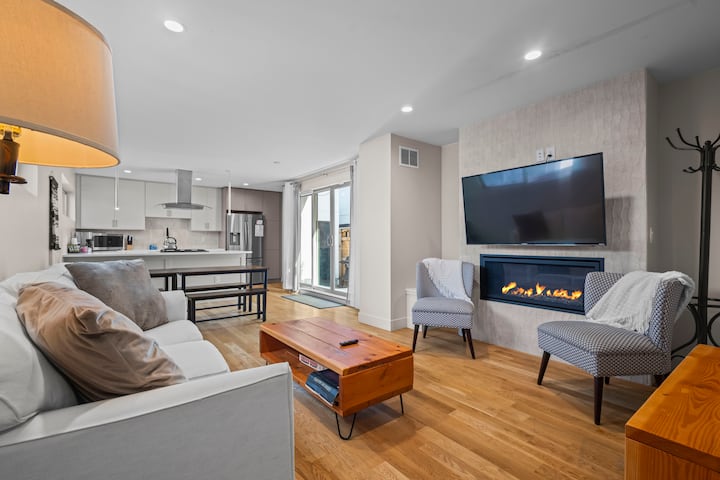 Modern Townhome For Long Stays | Near Sloan’s Lake - Denver, CO