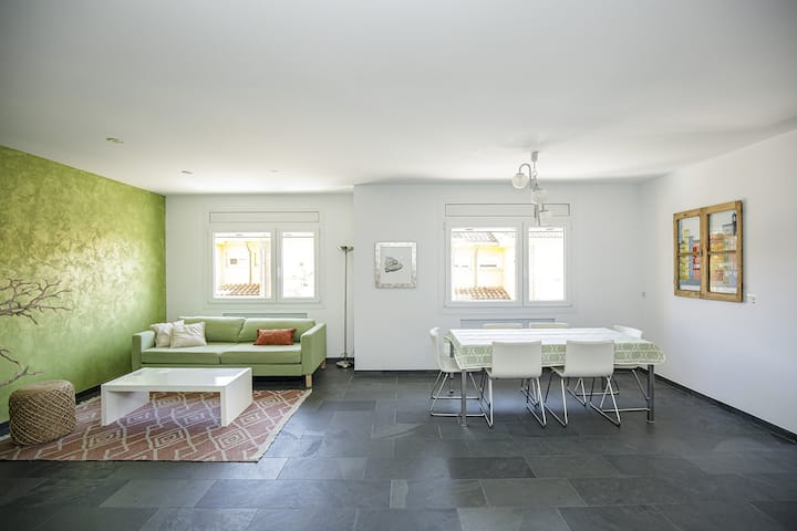 Bonita Casa En Sant Gregori - Banyoles