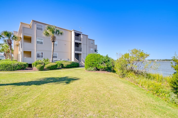 Private Beach & Pool Access: Murrells Inlet Condo! - Murrells Inlet, SC