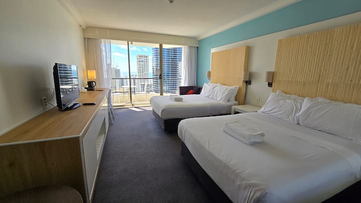 Cozy Ocean View Twin Studio Surfers Paradise - Gold Coast