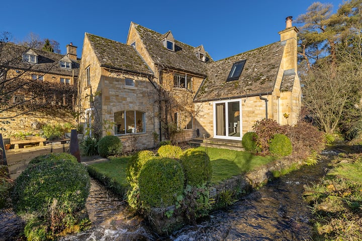 Stunning Waterside Cottage - Moreton-in-Marsh