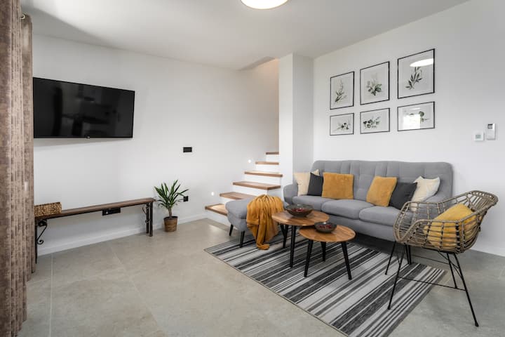 Angela By Briskva - Buzet