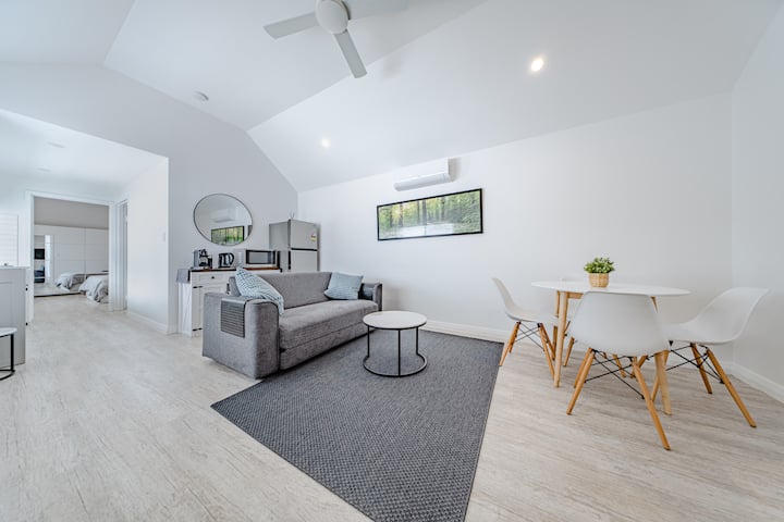 The White House Waterman’s Bay - Kingsley