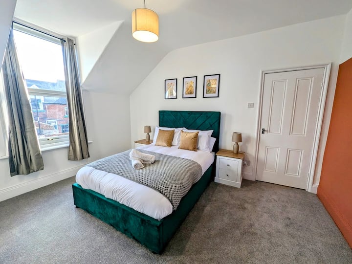 Charming 3-bedroom Home In Sunderland - Sunderland