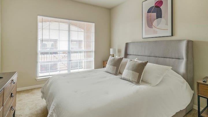 Landing | Incredible 1bd, Gym, Game Room - Pasadena, TX