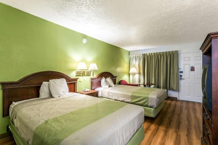 Budget Stay W/ Grab-and-go Breakfast Included - Abingdon, MD