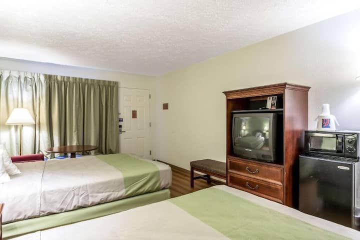 Ideal Room For Business Travelers Off I-95 - Abingdon, MD