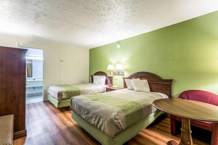 2 Convenient Rooms Off I-95 W/ Breakfast Included - Bel Air, MD