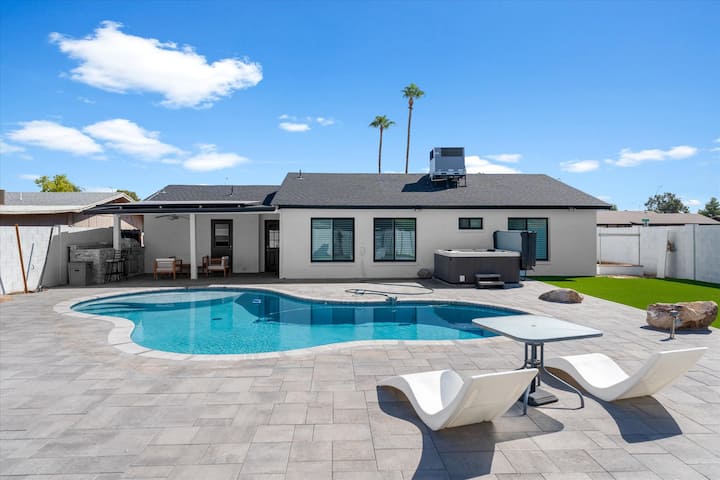 Exclusive 3br: Pool, Hot Tub, Bbq Grill - Mesa, AZ