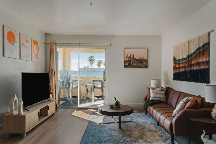 *New Lux Zen* Near Strip! Free Parking/pool/gym - Las Vegas Strip, NV