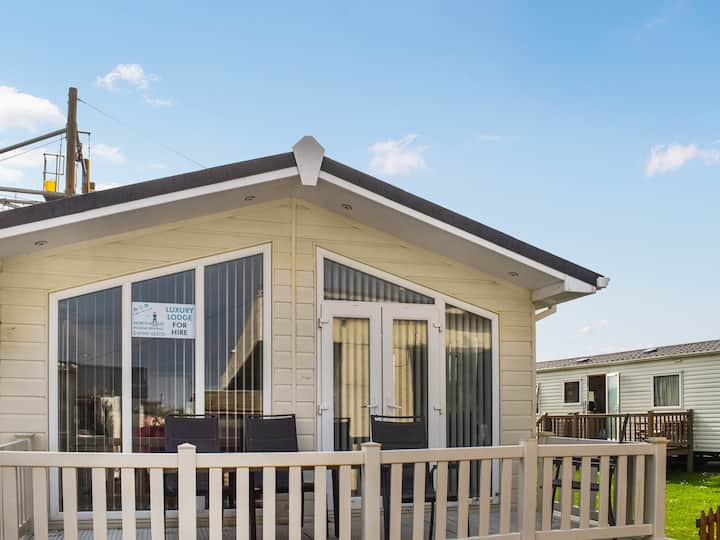 Sandy Shores Lodge - Abergele