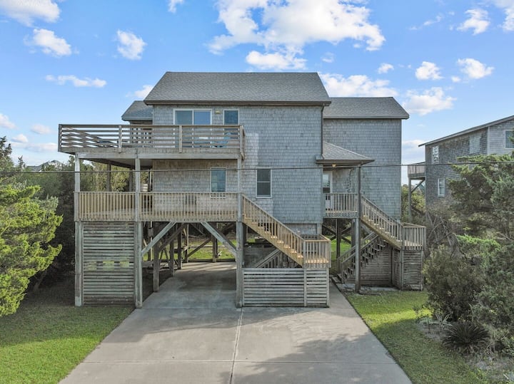 Short Walk To The Beach | Hot Tub| Sun Deck - Outer Banks