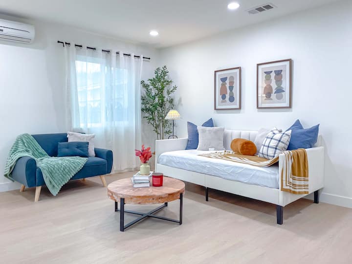 Spacious Getaway Between La And Oc 4 Bedrooms & Fr - 롤랜드 헤이츠