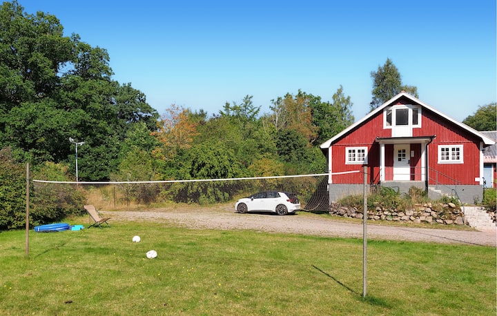 4 Bedroom Cozy Apartment In Höör - Höör