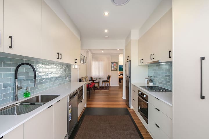 White Beach - Main House - Terrigal