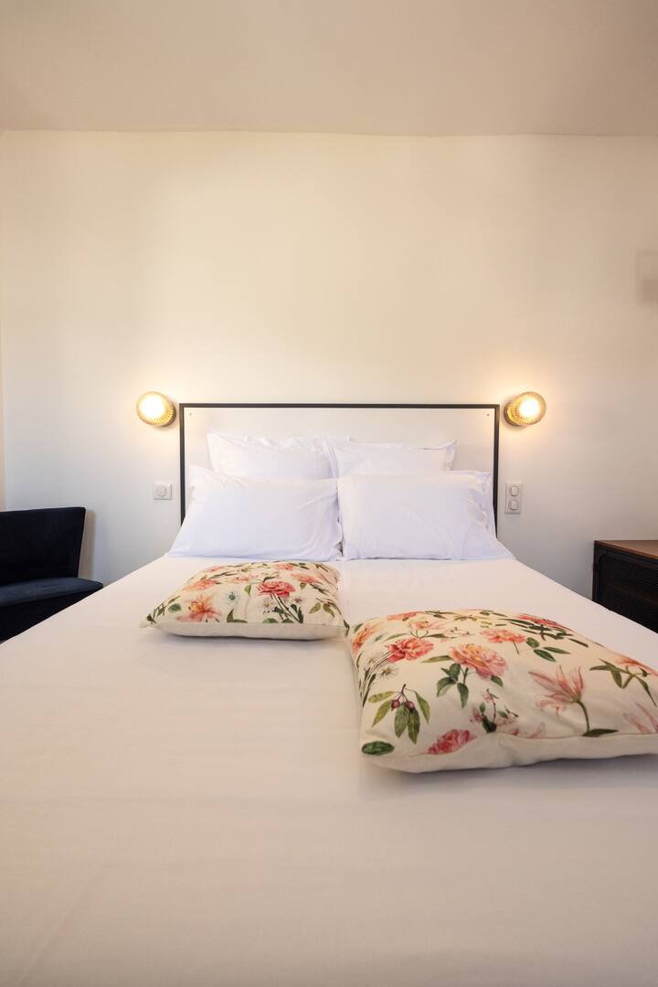 Chambre Double Avec Salle De Bain - Albertville