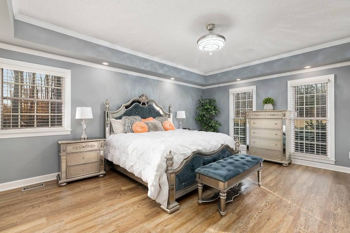 Whisper Chateau/corporate/work Crew/groups14 Guest - Greensboro, NC