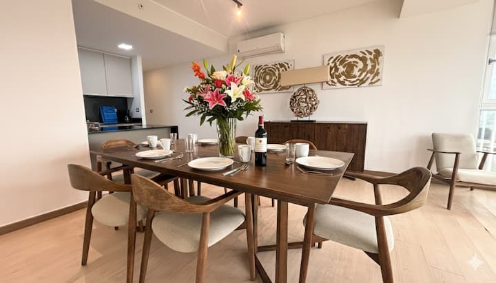 Luxury 3br Cityview Apt, Parking & Balcony - Panama City