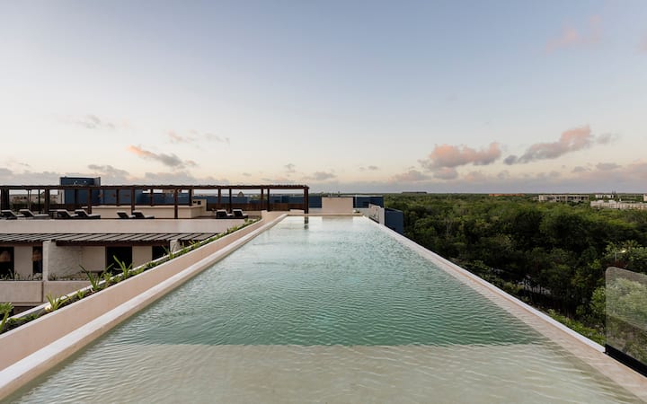 Deja Vu Bohemian Retreat Beach Club Access - Paradise Beach