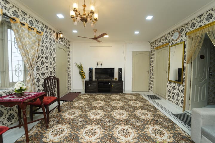 Blue Horizon | 2bhk Near Marina Beach | Chennai - Chennai