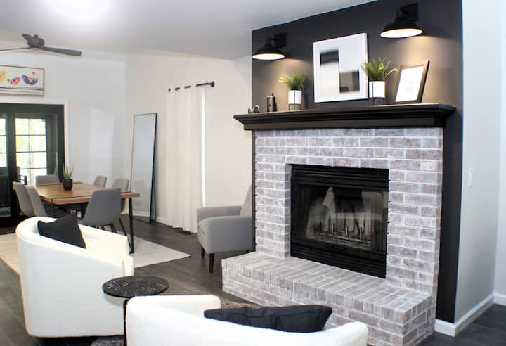 Chic Home In The Peaceful Woods - Desoto Beach, Hot Springs Village