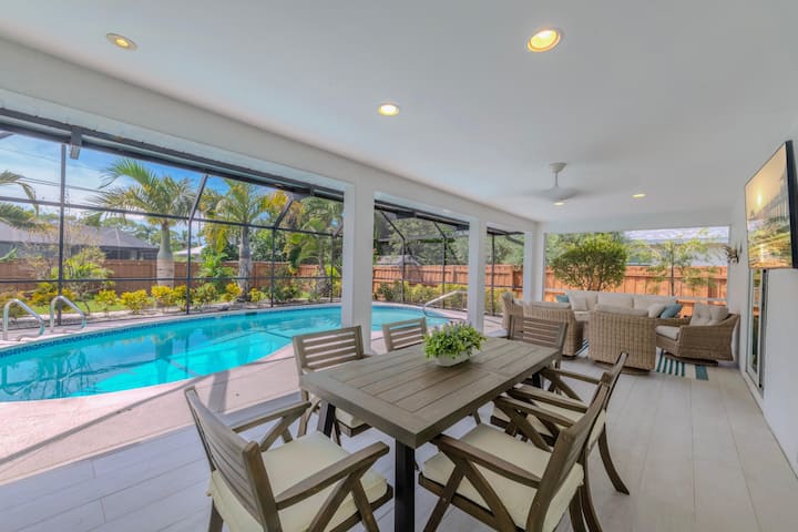 Pet-friendly Home With Pool, Walk To Bonita Beach - Bonita Springs, FL