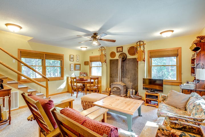 1 Mi To Lake Tahoe: Rustic Cabin W/ Boat Dock - Lake Tahoe