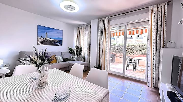 Appartement Avec Terrasse & Piscine Près De La Mer - Torrox Costa