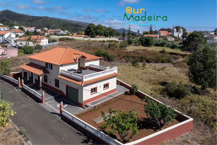 Tranquil Countryside 2-bed Apt |Prazeres Paradise - Estreito da Calheta