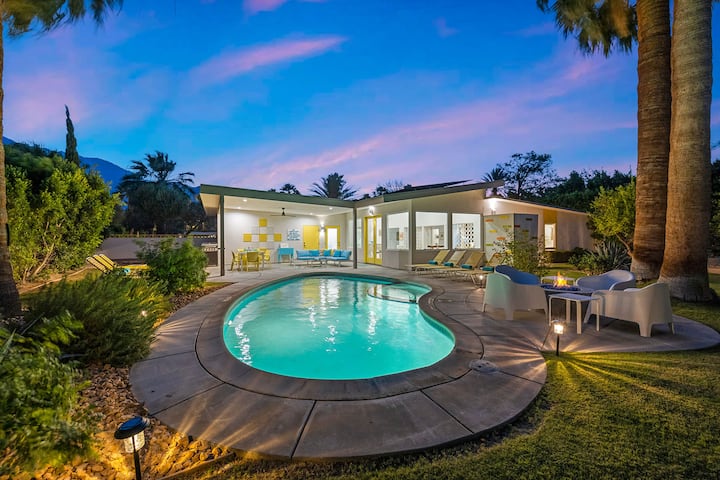Good Vibrations Midcentury Glam With 3br/3ba! - Palm Springs, CA