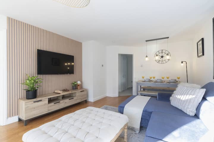 Cosy 2-bed Apartment In Tivoli - Cheltenham