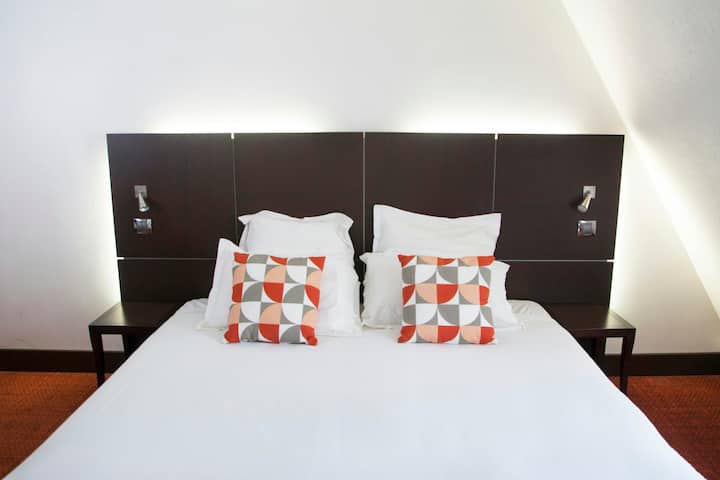 Comfortable Triple In The Montparnasse Area - Paris