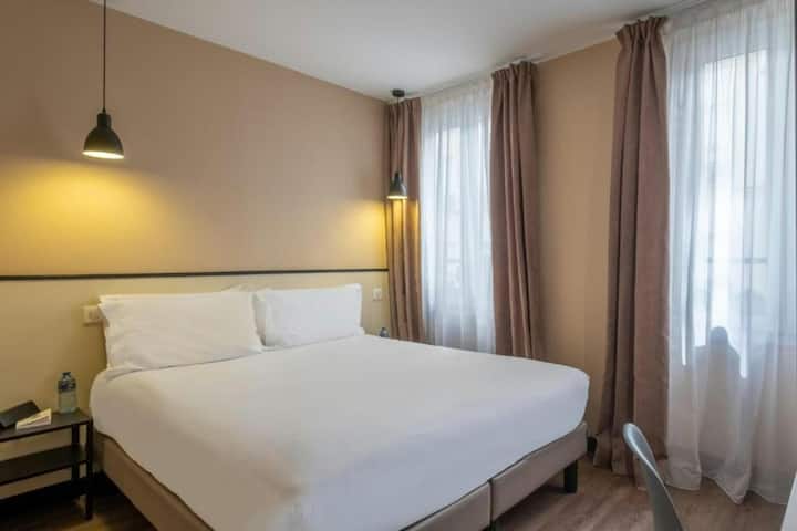 Lilas Blanc - Double Room With Bathtub - Parijs