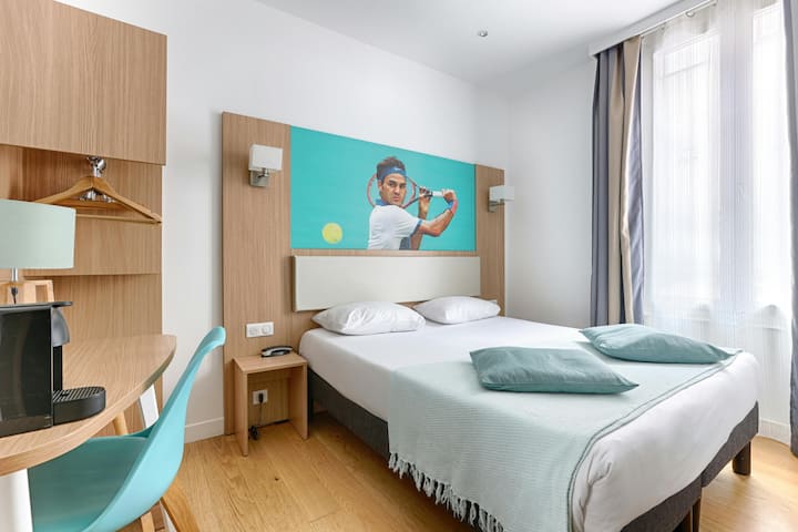 Hotel De Paris - Twin Room In Boulogne - Boulogne-Billancourt