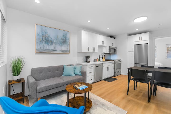 The Cloudbreak Townhome - 88 Walkscore! - North Beacon Hill - Seattle