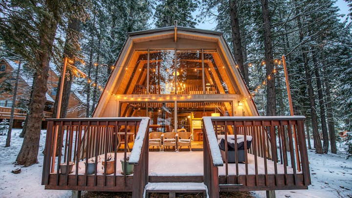 Truckee Cabin Getaway – Sleeps 6 - Donner Lake, CA