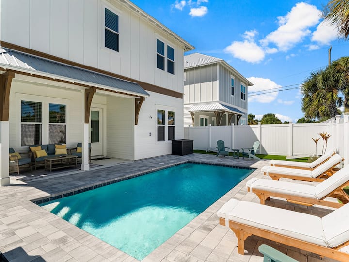 Sugar Sand Sunset | Private Pool, Game Room - Laguna Beach, FL