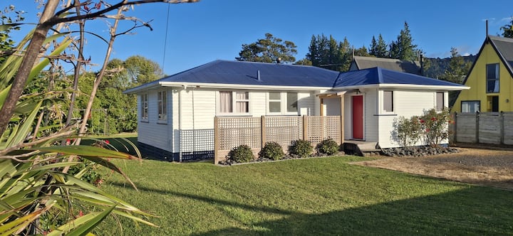 Snowed Inn - Ohakune (Miro) Holiday Home - Ohakune