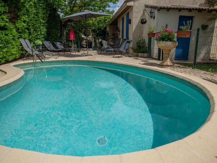 Maison De Charme Avec Jardin Et Piscine Privée - Calvisson