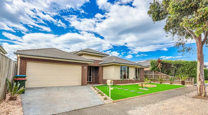 Stayau 4br Family Home Point Cook - Point Cook