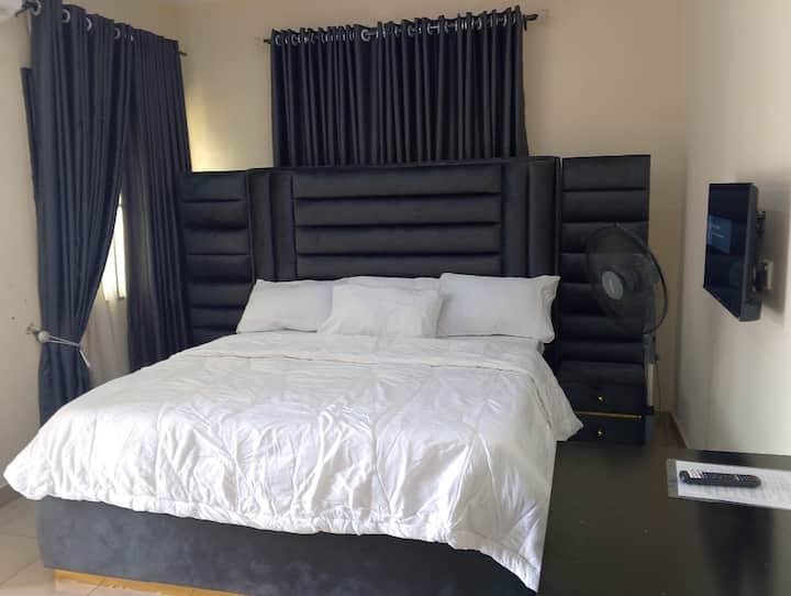 Stafridine Luxury Apartments, G R A, Benin City - Benin City