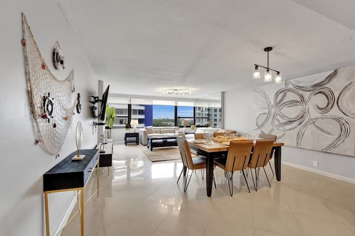 Breathtaking 2 Bedroom Condo W Beach Service / 919 - 邁阿密海灘