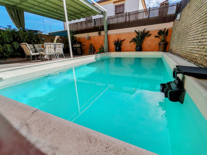 A Un Metro Sevilla - Spain