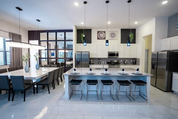 Disney Themed 15 Bed 17 Bath Mansion Theater/games - Davenport, FL