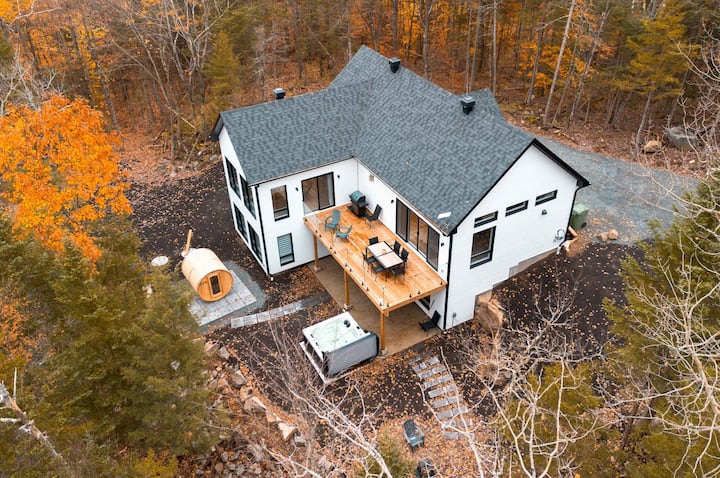 Le Naturôzen | Chalet Neuf Avec Spa Et Sauna - Hawkesbury