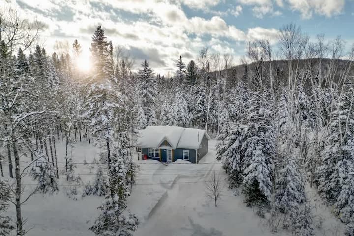 Chalet La Chouette Avec Spa Privé, Accès Direct Fo - Saint-Donat