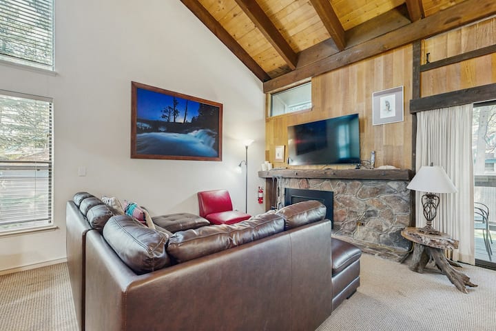 2br Plus Loft | Hot Tub | Pools| Beach | Sauna - South Lake Tahoe, CA