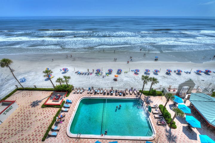 Oceanfront 1br · Large Private Balcony · Sleeps 4 - Daytona Beach, FL