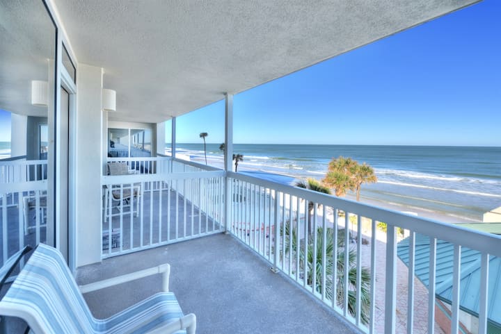 Oceanfront 1br Condo | Balcony & Resort Vibes - Daytona Beach, FL
